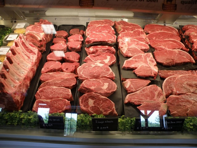 Using Black Steak Paper to Transform Meat Displays from Boring to Luxe